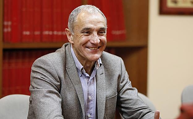 El asturiano Joaquín Alonso recibe la máxima distinción de la Federación de Fútbol | El Comercio ...